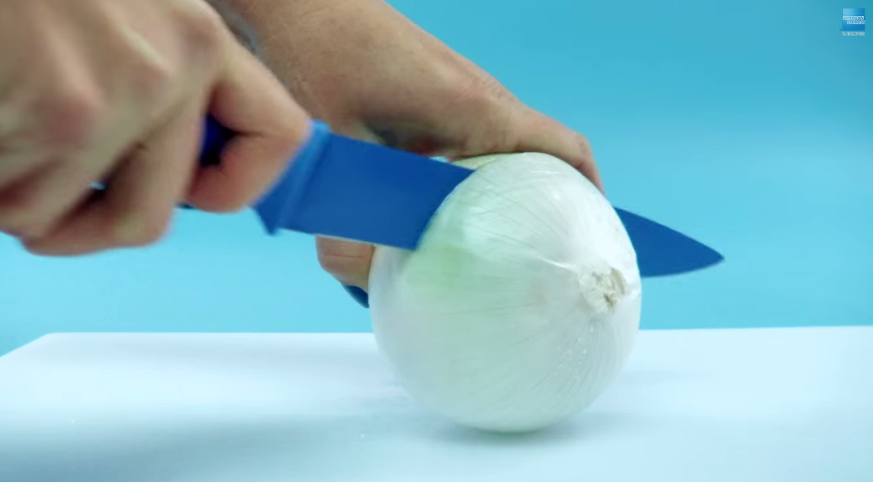 Supertipset – så gör du för att aldrig mer gråta när du hackar lök