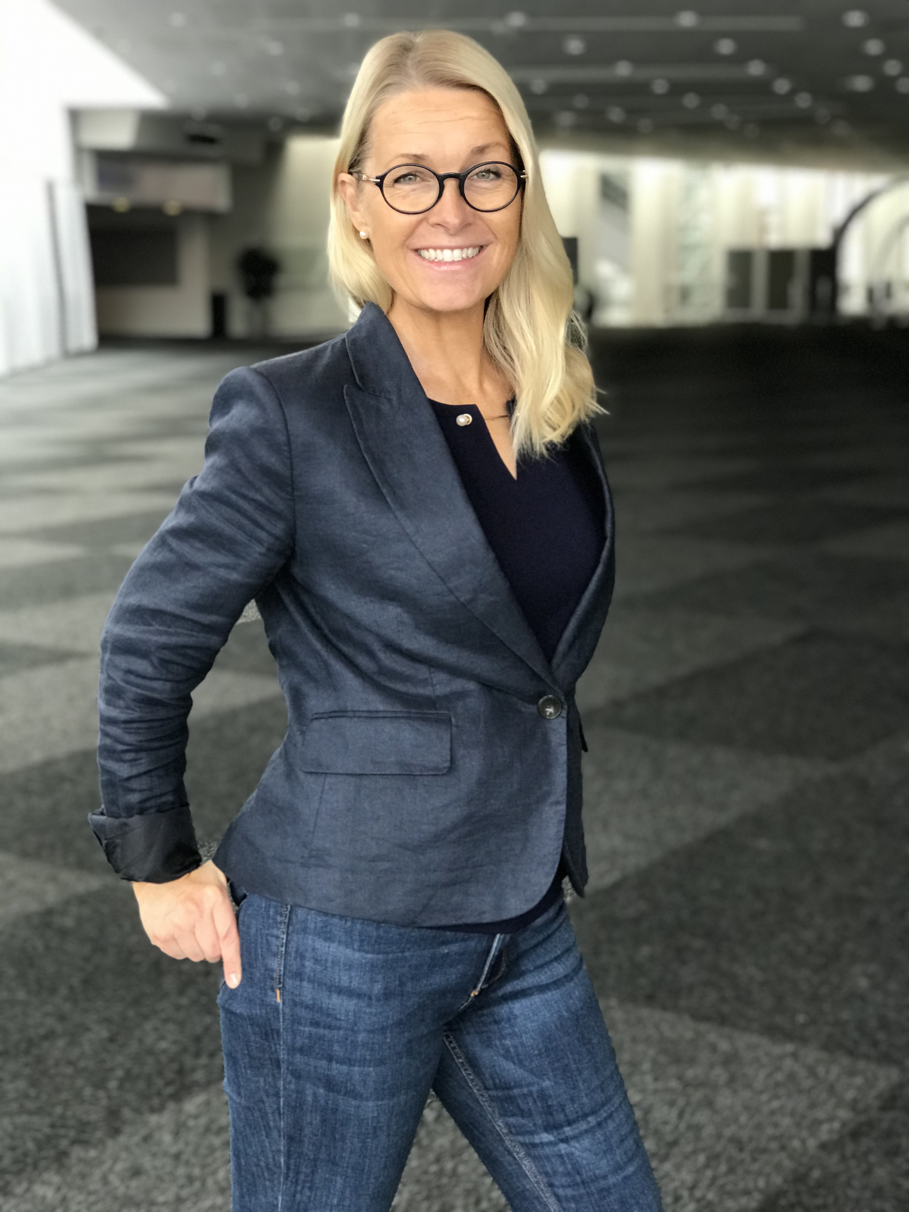 Siv, 61, anordnar sitt eget Hotell Romantik: "Strunta i jantelagen"