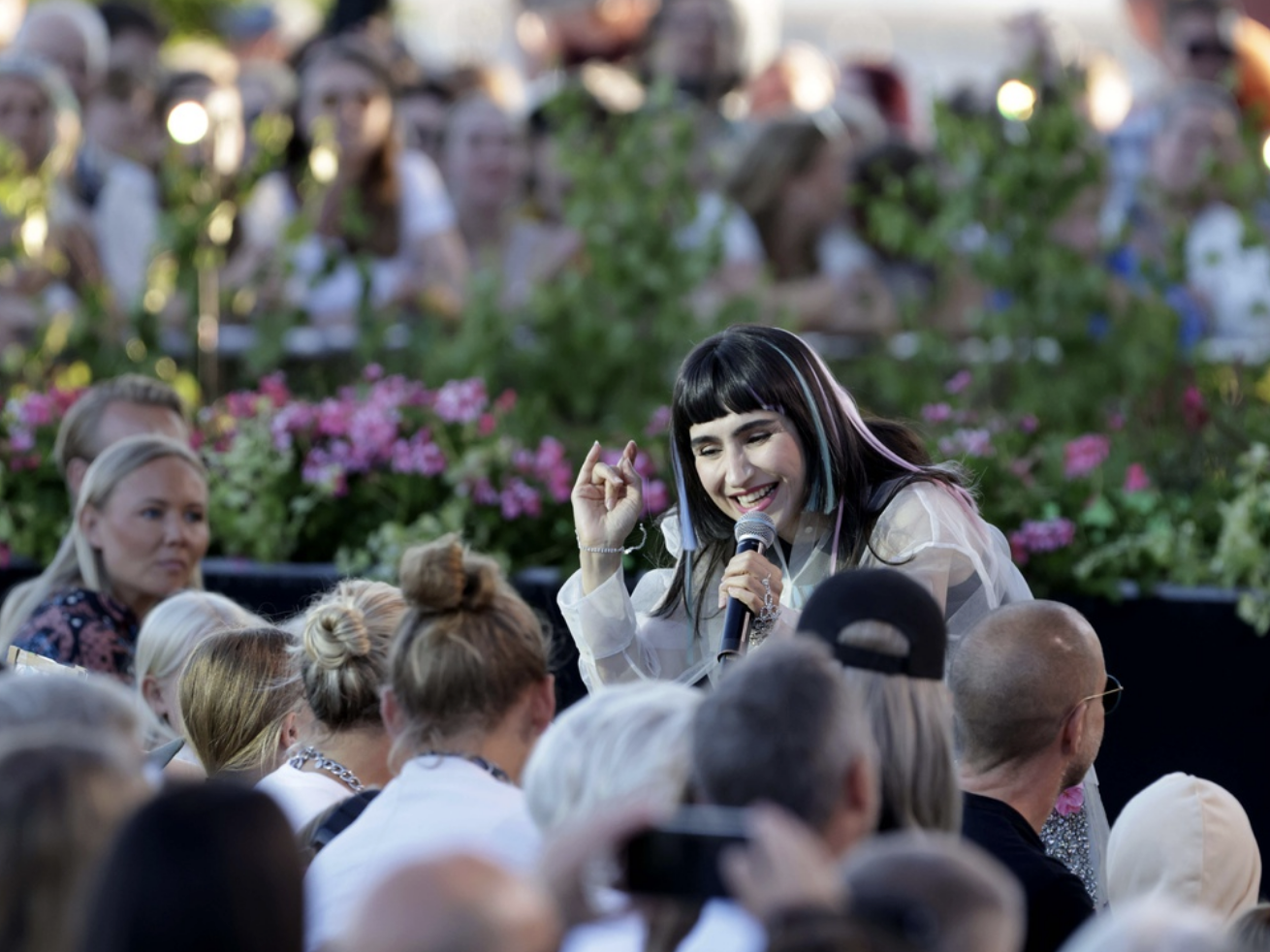 Allsång På Skansen 2023 Pernilla Wahlgren Chockar Med Grovt Sexskämt