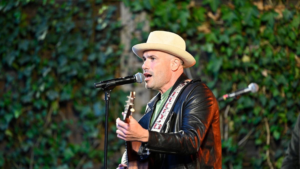 Martin Stenmarck åker på Elvis-turné