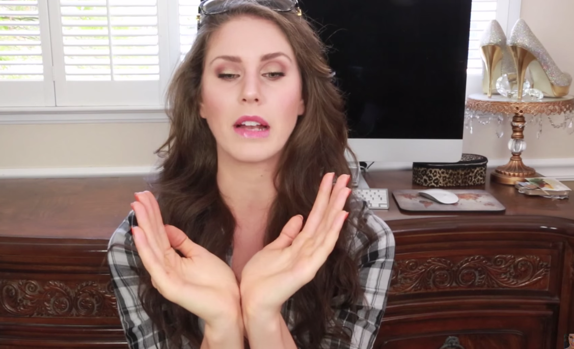 Modellen svarar på allt du vill veta om hur det är att ha två vaginor