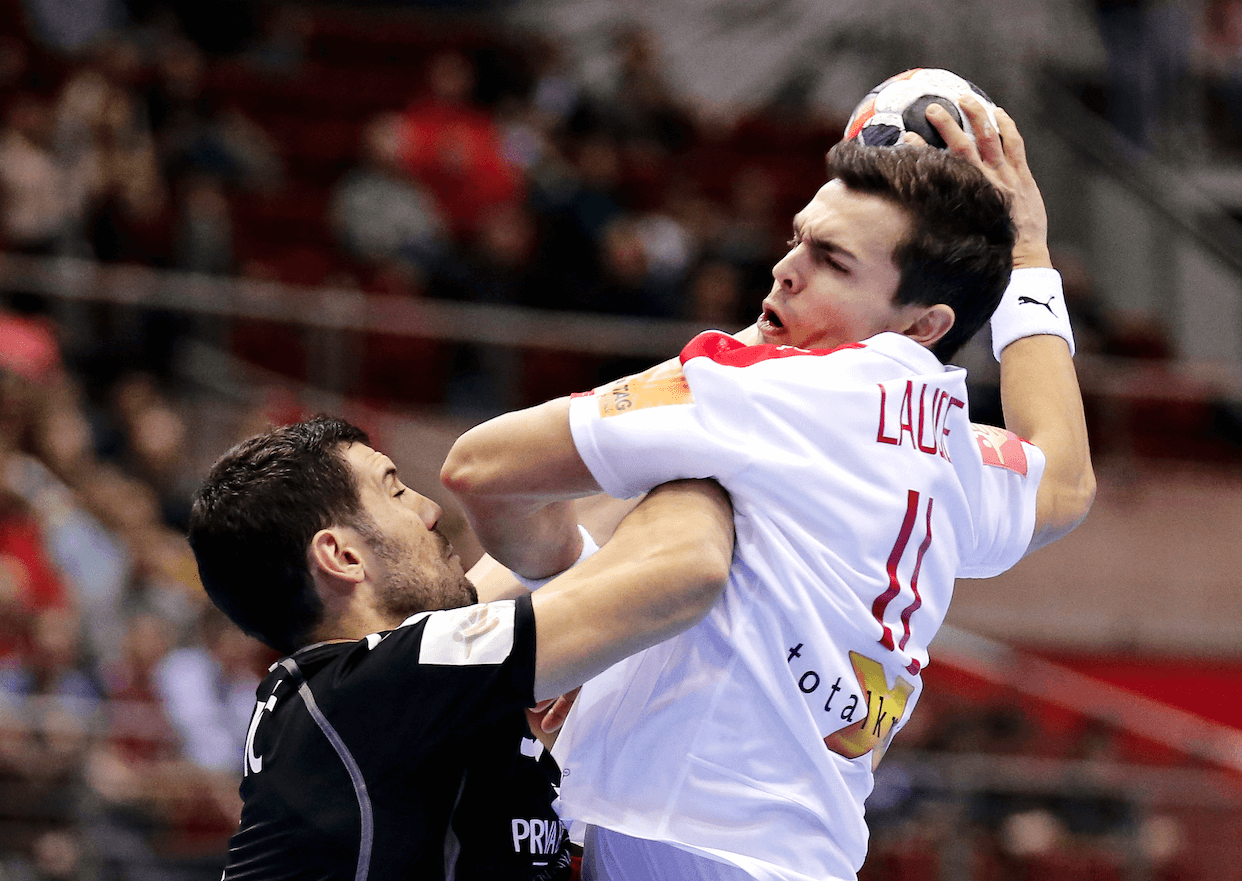 11 bilder som visar att handboll är världens hårdaste sport