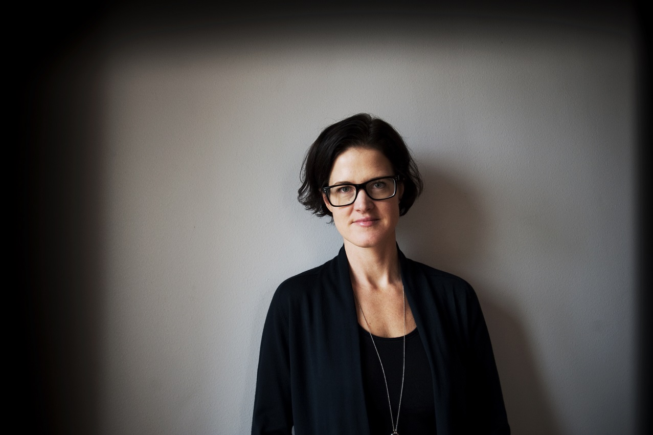 Kinberg Batra (M): "Hur långt kan du kantra, Löfven?"