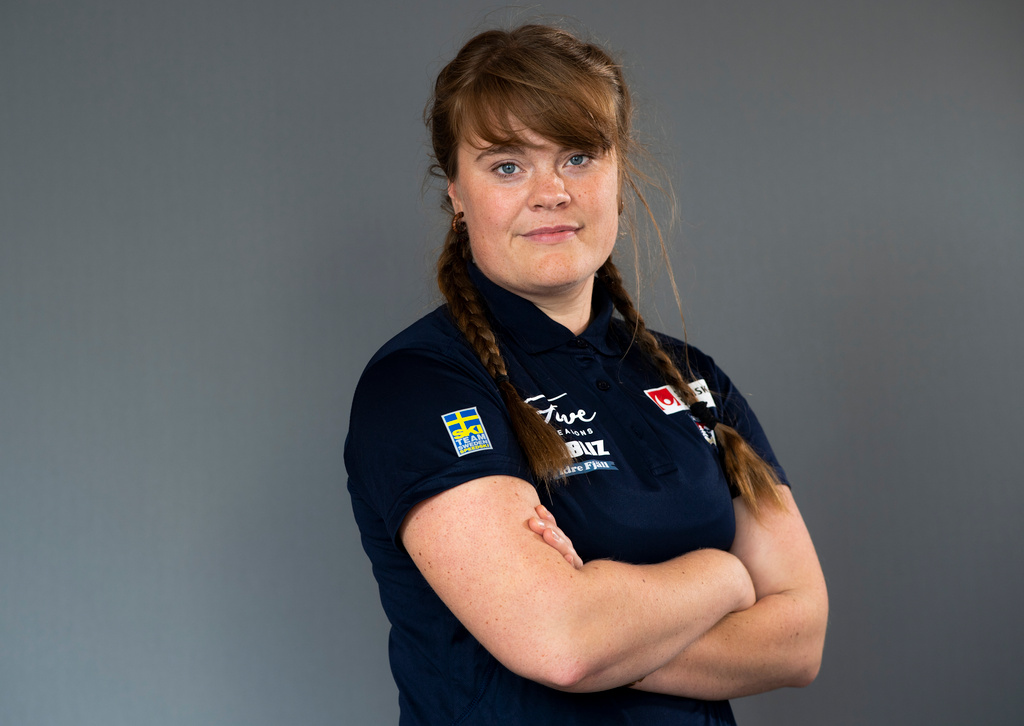 Svensken åkte 245 kilometer i timmen på skidor – nytt hastighetsrekord