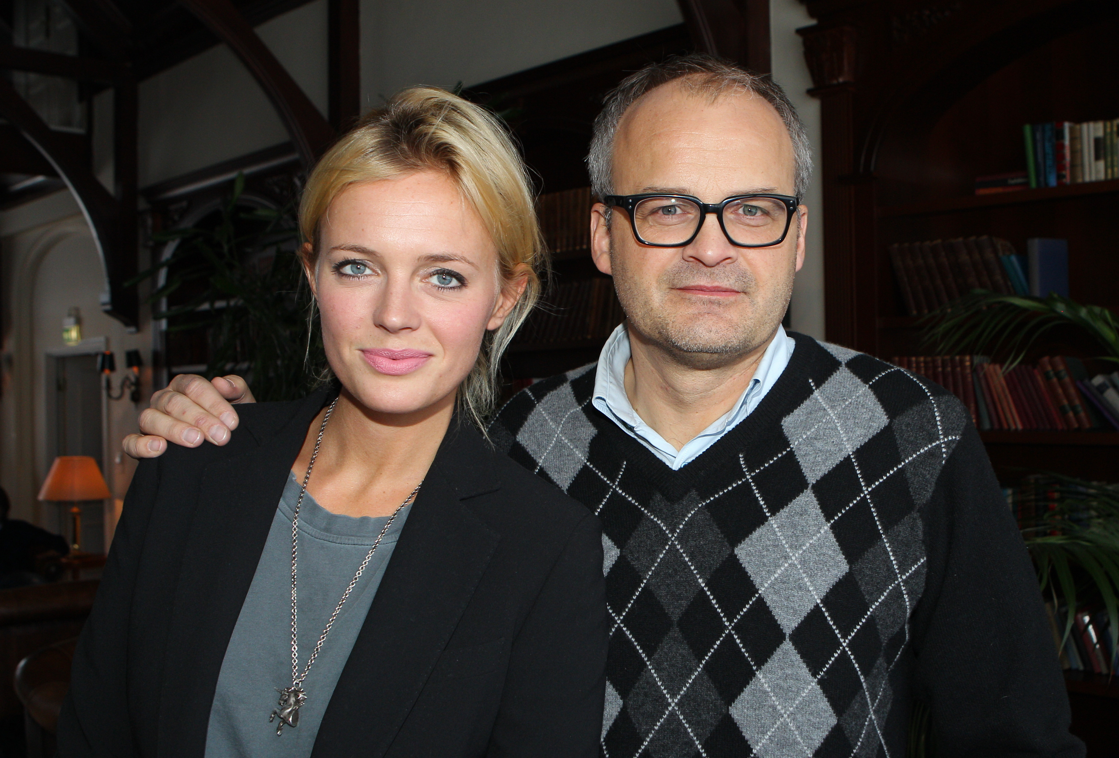 Se bilder från den sista scenen av "Solsidan"