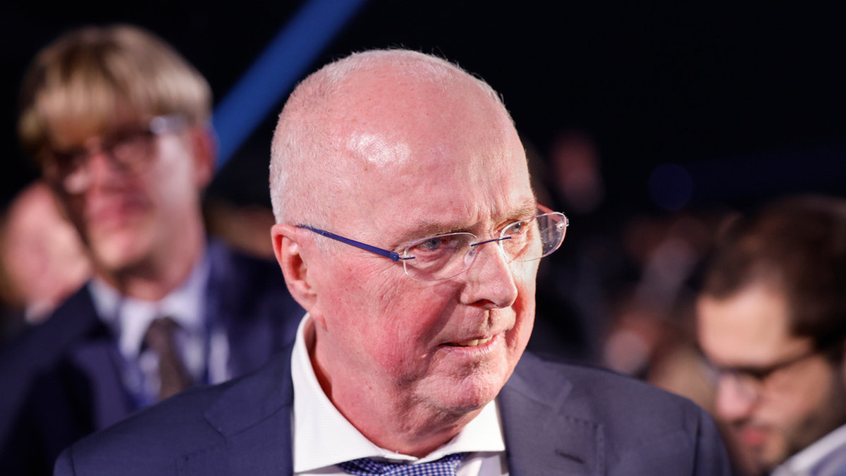 Efter cancerbeskedet – "Svennis" kommer med bok