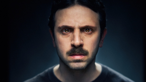 Förhören med Lasermannen blir teater