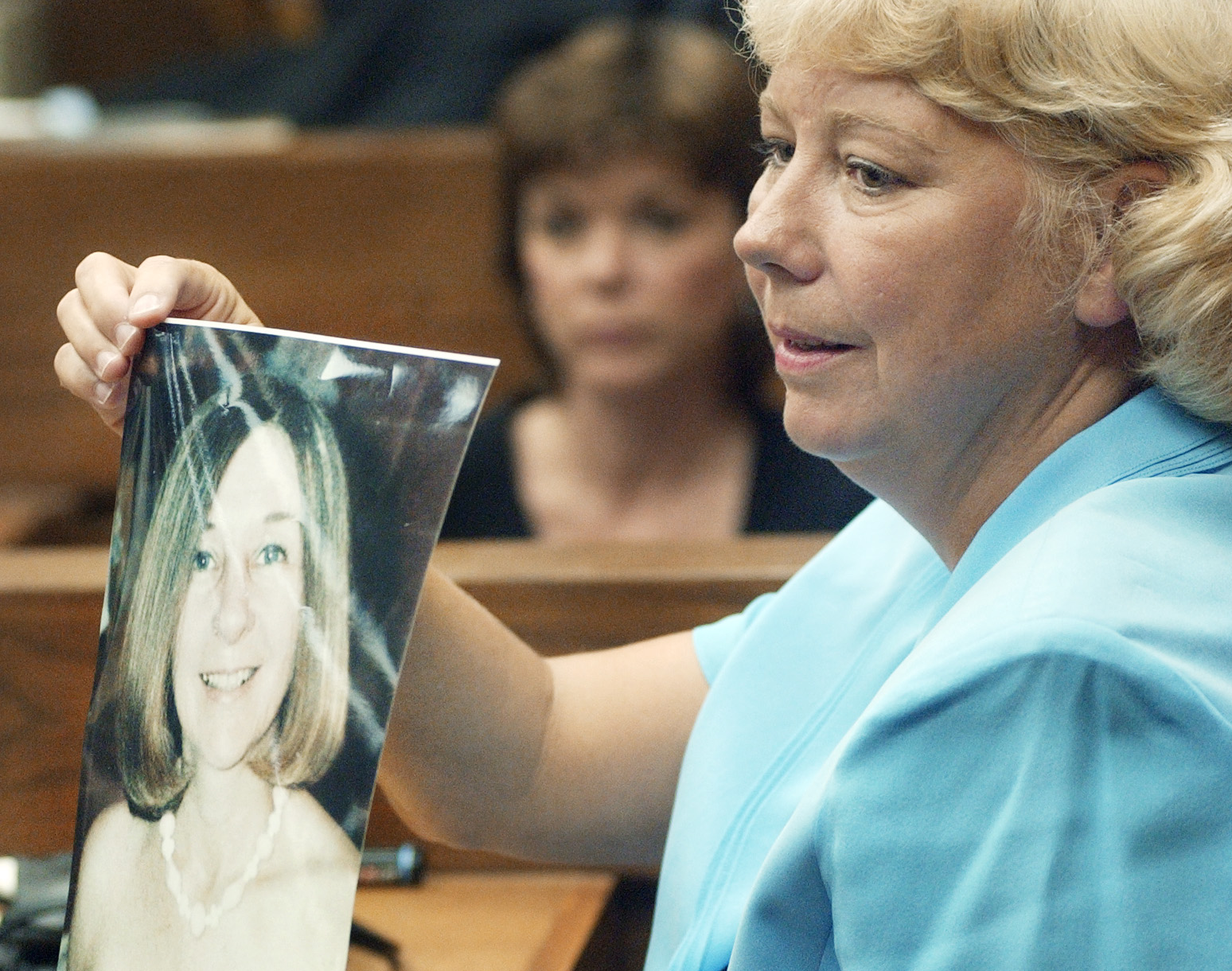Ett foto på Elizabeth Ratliff visas upp under rättegången. Foto: Sara ...