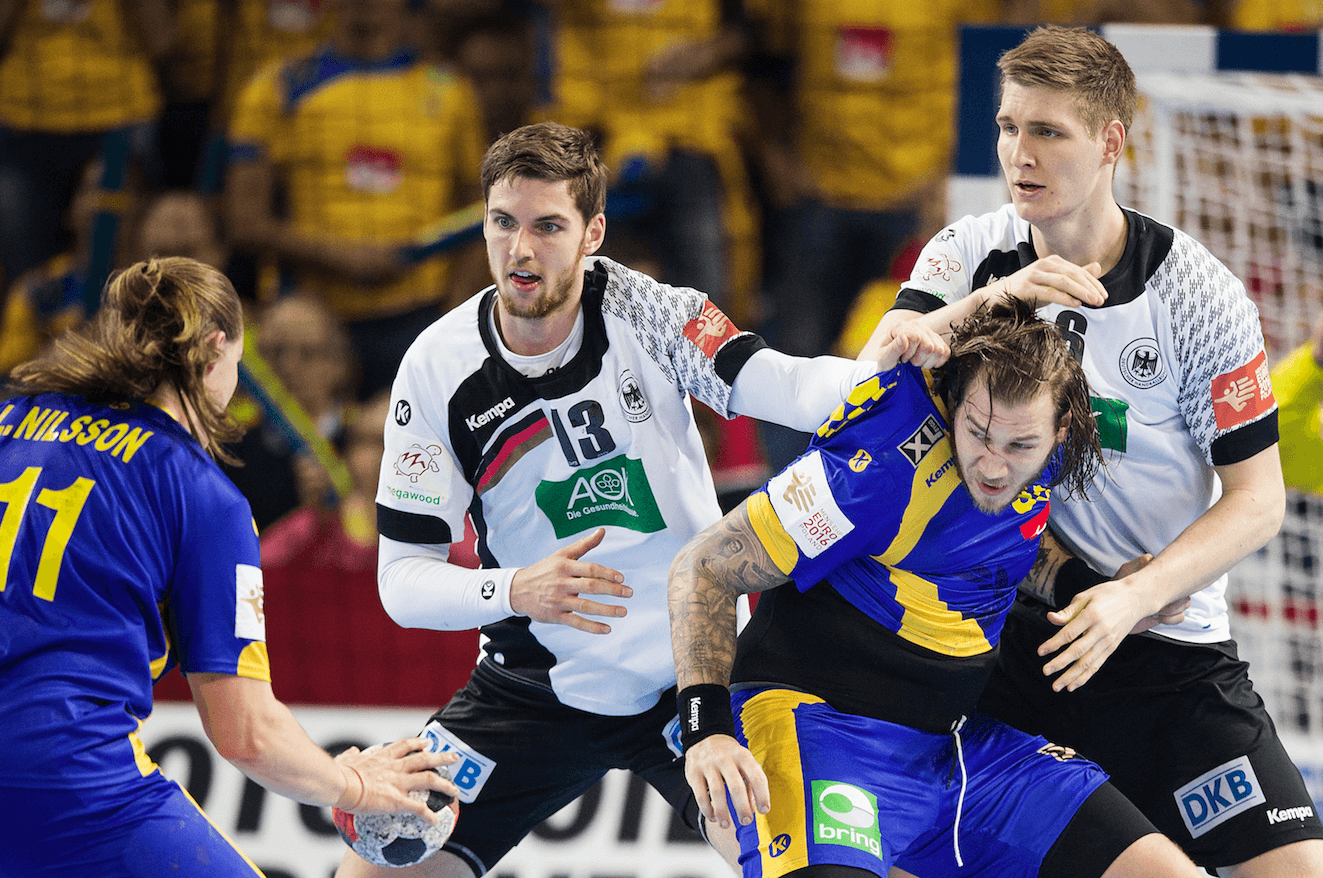 11 bilder som visar att handboll är världens hårdaste sport