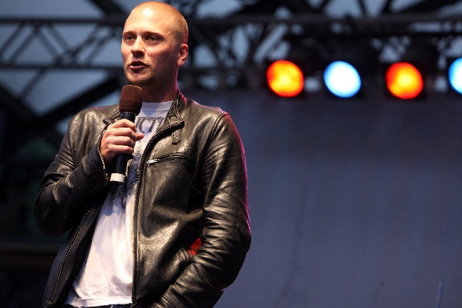 Premiär för Magnus Betnér i radio