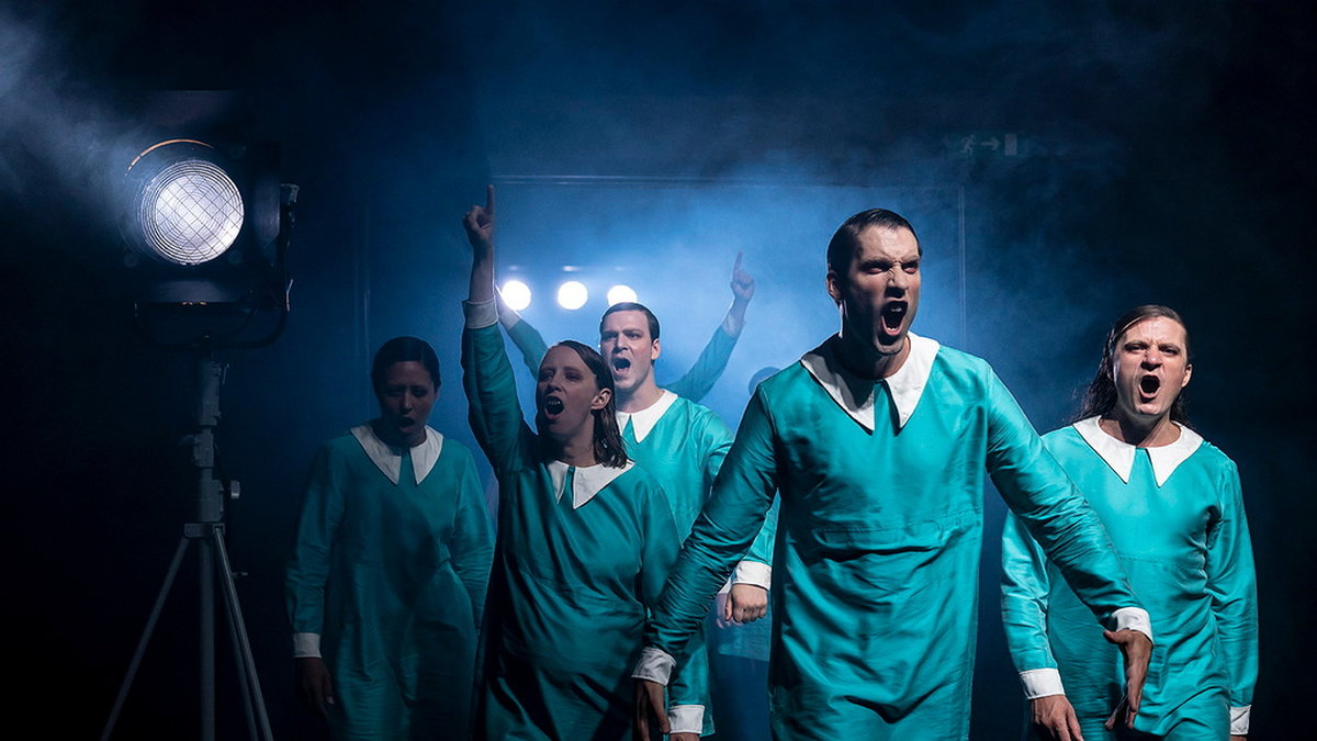 Farnaz Arbabi gör drama om inspärrade ungdomar