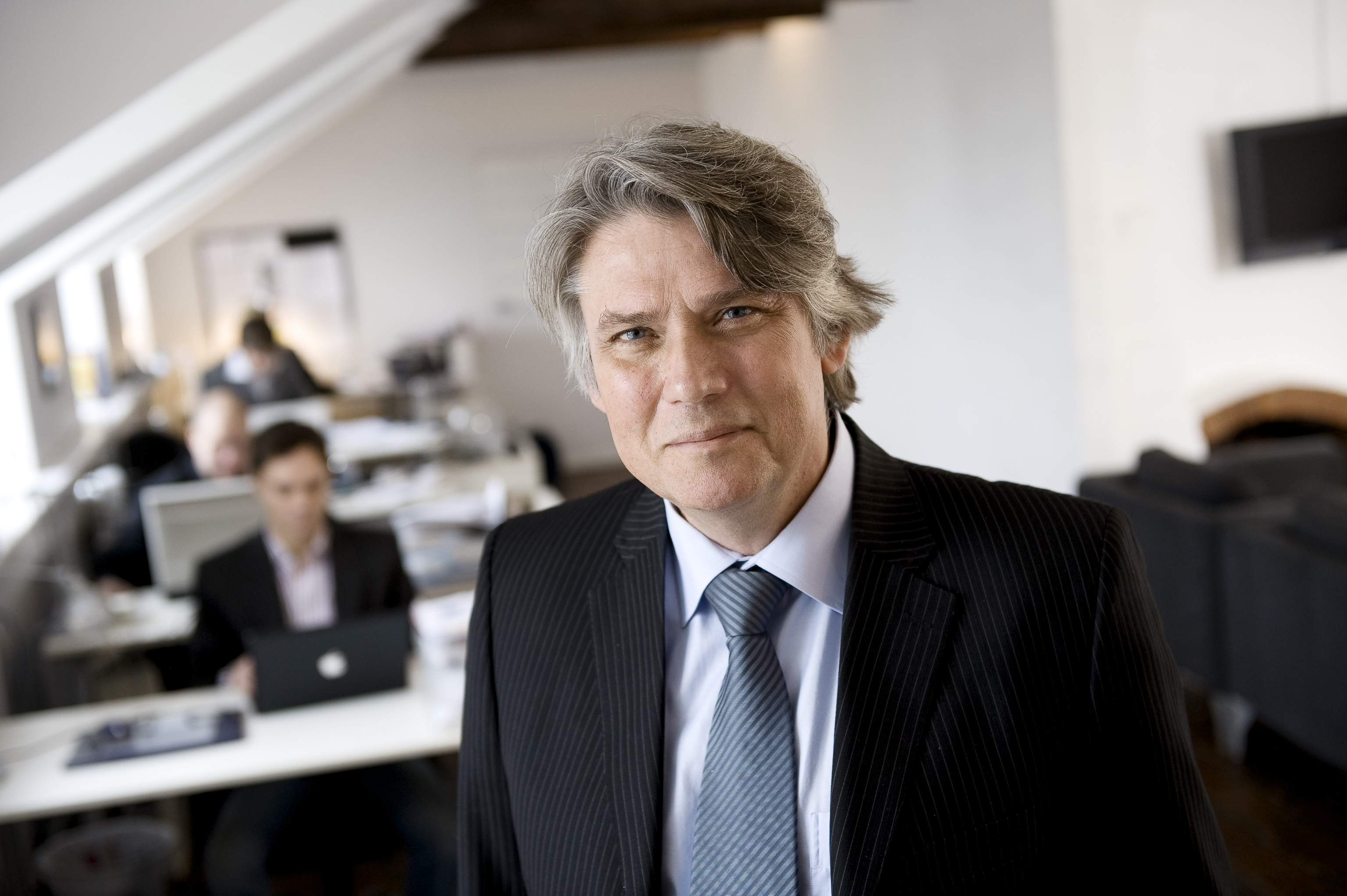 Vems agenda styr elitens twittrande?